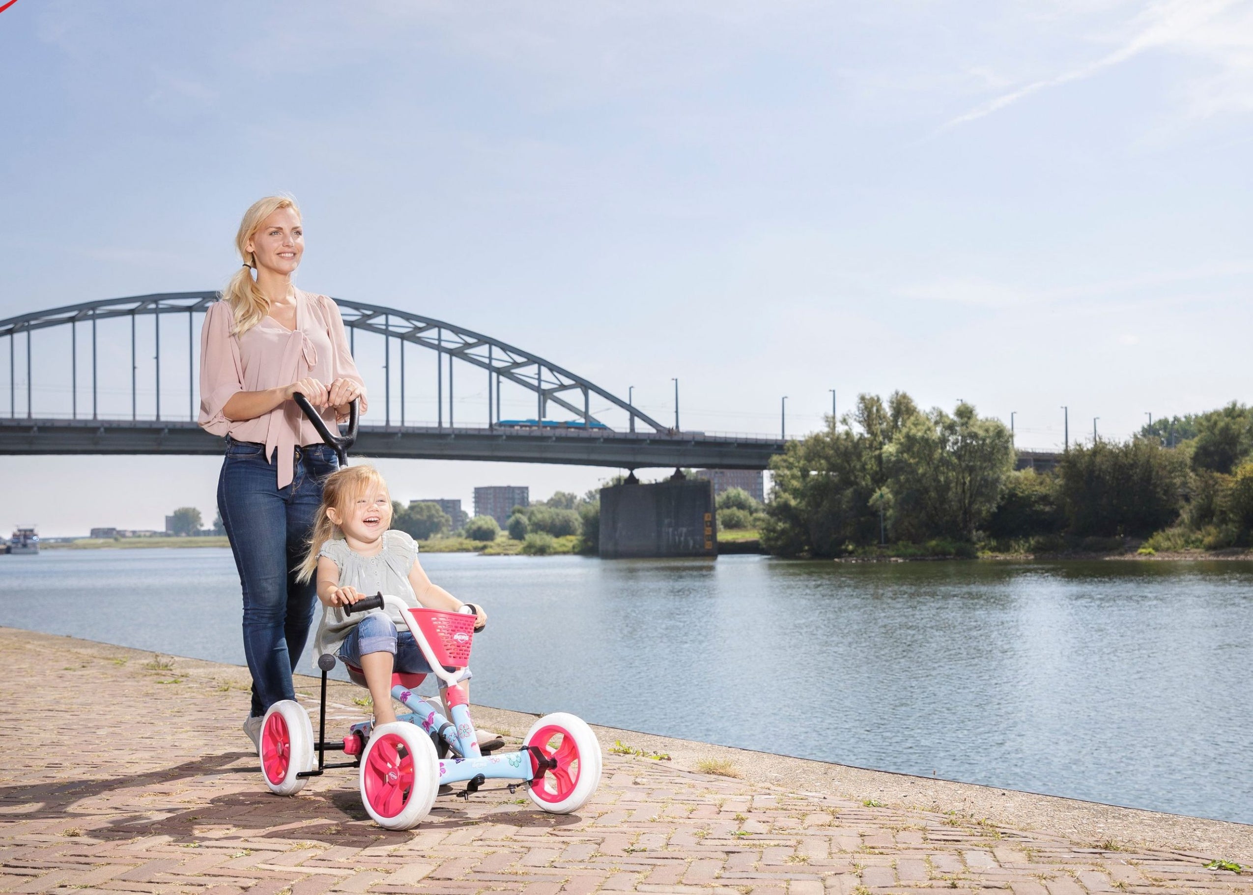 Buddy Flag + fitting — Instant Fun